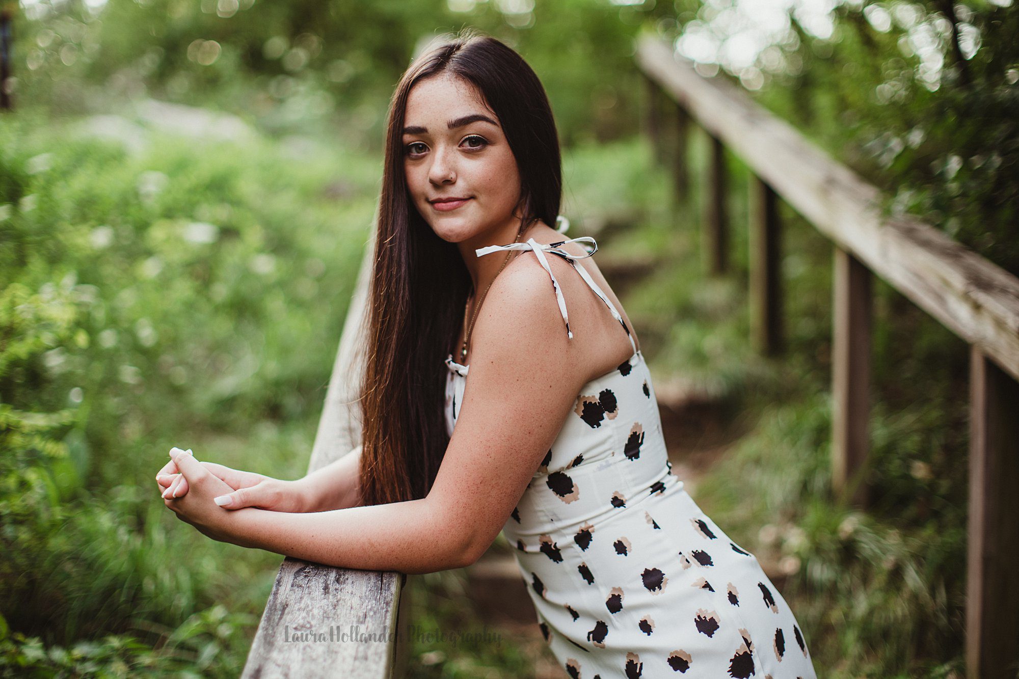 Senior portraits at Historic Bridge Park with Laura Hollander ...
